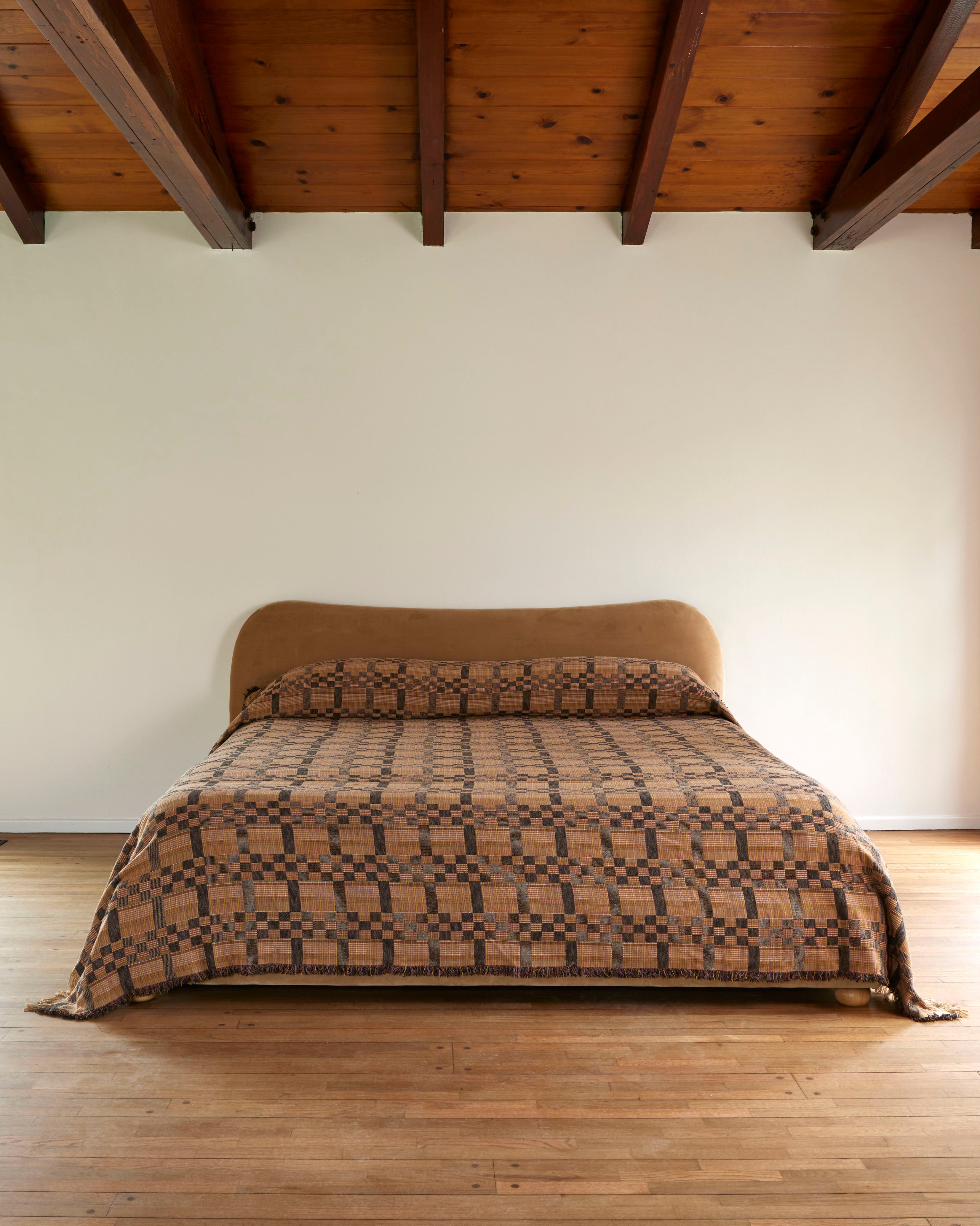 Boone Bedspread in Brown – Folk Textiles